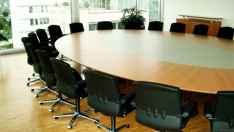 circon s-class - 6x4m - Elliptical conference table for HDI, Hilden ...